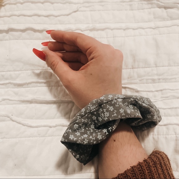 Accessories | Blue Grey Floral Scrunchie | Poshmark